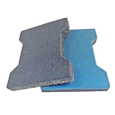 China Grey Rubber Flooring Tiles 200*140mm / 180mm*140mm Dog Bone Rubber Tiles for sale