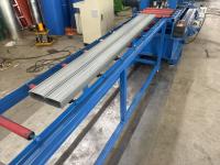 China Industrial Stacking Heavy Duty Beam Box Storage Metal Shelf Rack Roll Forming Machine for sale
