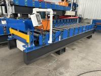 China Corrugated Roof Panel Roofing Roll Forming Machine Precision Cutting 5.5Kw Stable Structure for sale