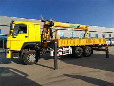 China 17.8 M  6x4 Howo Crane Truck Hydraulic Arm 360° Continuous Boom Rotation for sale