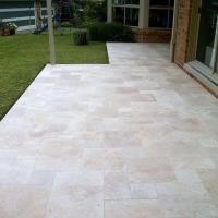 China Polishing Glossy Silver Travertine Stone Ivory Deck Tile for Garden Terrace Area for sale