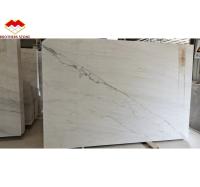 China Honed Guangxi White Marble Quarry Modern Natural Block for Hotel Indoor Decorations for sale