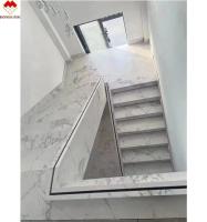 China Customized Polished or Matte Calacatta White Marble Look Porcelain Tile Stairs Mohs 6-7 Hardness for sale