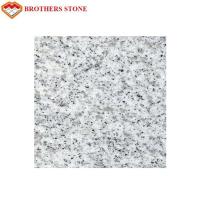 China Custom Size Sesame White Granite Stone Tiles 0.28% Water Absorption for sale
