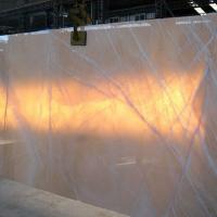 China Indoor High Grade Honey Onyx Slab 17mm Thickness For Sink And Basin for sale