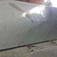 China Fish Belly White Artificial Quartz Stone With Flat / Eased Edge for sale