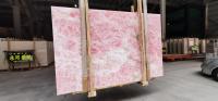 China Custom Straight Wooden Onyx Marble Slab 18-30mm Thickness for sale