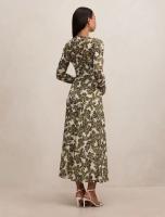 China Stylish Patterned Long Skirt for Elegant and Fashionable Look for sale