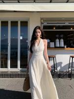 China Women's Sleeveless V-Neck Gathered Waist Maxi Dress - Customizable Colors and Sizes for sale