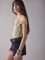 China Women's Off-Shoulder Tiger Print Crop Top with Stretch Fabric and Slim Fit for sale