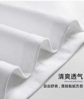 China Men's Floral Cross Print Graphic T-Shirt in Soft Cotton Fabric for Streetwear Style for sale