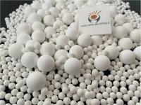 China 9 Mohs Hardness AL2O3 92% 95% Ceramic Grinding Balls For Ball Mill for sale
