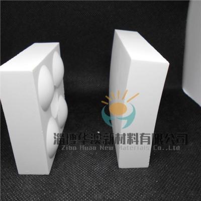 China Chemical Wear Resistance Alumina Ceramic Tiles Excellent Impact Corrosion Resistance 9 Mohs Hardness for sale