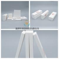 China High Temperature White Alumina Ceramic Plates Superior Strength Low Wear Volume for sale