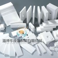 China 1600°C Temperature Resistant Alumina Ceramic Tiles with Chemical and Corrosion Resistance for sale