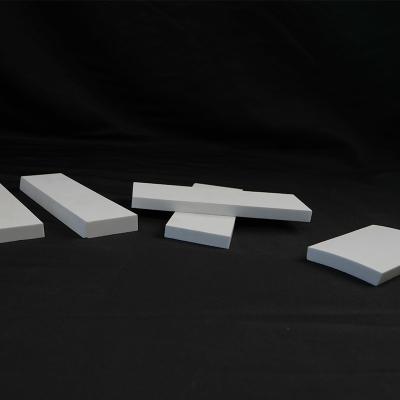 China Alumina Ceramic Tile For High Temperature Environments Up To 1600°C Temperature Resistance for sale