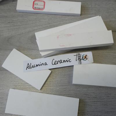 China Excellent Wear Resistance Alumina Ceramic Tiles High Chemical Resistance For Industrial for sale