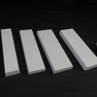China High Impact Resistance Alumina Ceramic Tiles With Temperature Resistance Up To 1600°C And Customizable Options for sale