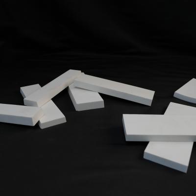 China Alumina Ceramic Tiles with High Electrical Resistivity and 9 Mohs Hardness for Up To 1600°C Temperature Resistance for sale
