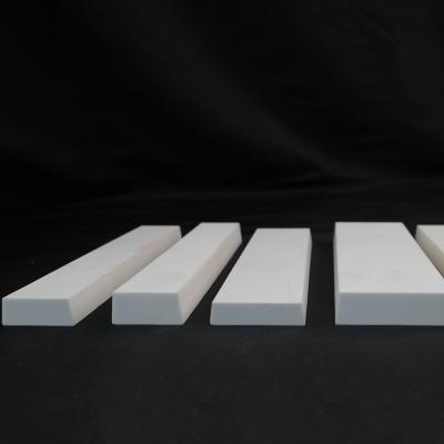 China Square White Alumina Ceramic Tiles For Industrial And Chemical Processing Equipment With High Durability for sale