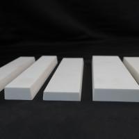 China 95% Alumina Content Alumina Ceramic Tiles with 9 Mohs Hardness and 1600°C Temperature Resistance for Industrial Applications for sale