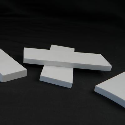 China High Thermal Shock Resistance Alumina Ceramic Tiles for Heavy Duty Applications for sale