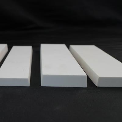 China Durable Alumina Ceramic Tiles with 2000 MPa Compressive Strength and High Thermal Shock Resistance for Excellent Chemical Resistance for sale