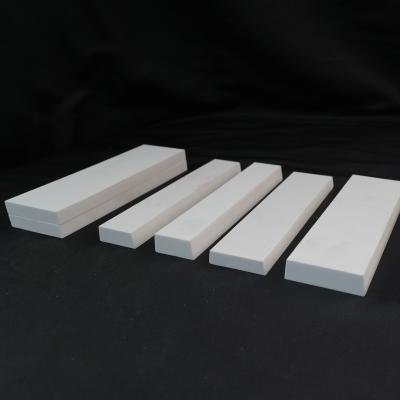 China Electrical Insulation Alumina Ceramic Tiles with Chemical Resistance and Temperature Resistance Up To 1600°C for sale