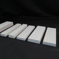 China Customizable Alumina Ceramic Tiles with Temperature Resistance Up To 1600°C and High Electrical Resistivity for sale
