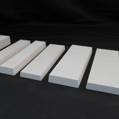 China Square Shape Alumina Ceramic Tiles for Heavy Duty Applications with White Color for sale