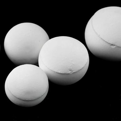 China Mohs 9 Hardness Alumina Ceramic Grinding Balls with High Corrosion Resistance and Customizable Sizes for Mining for sale