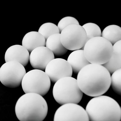 China Mohs 9 Hardness Alumina Ceramic Grinding Balls with Bulk Density 3.6 G/cm3 Ideal for Wet Grinding Applications for sale