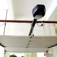 China WiFi Remote Control Garage Door Opener 600N 800N Smart Motor for 7-12 sqm Doors for sale