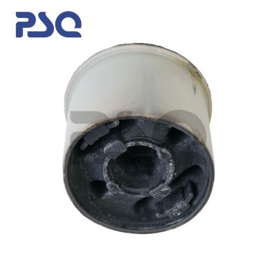 China Q-1621 Lower Control Arm Bushing (Large) for Honda CR-V RE/RM OEM Standard Size Durable Replacement Parts for sale