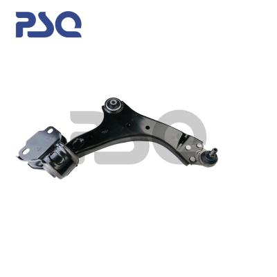 China LR002625 Lower Suspension Arm Right for Land Rover Freelander 2 06- Standard Size Durable Replacement Parts for sale