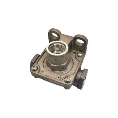 China Pneumatic Brake Quick Release Valve 3173152 1135002 10.543002 Replacement For Heavy Truck Air Brake System Maintenance for sale
