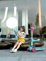 China Adjustable Height Kids 3 Wheel Scooter With One Button Folding for sale