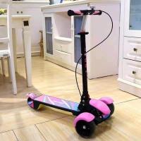 China Exquisite Childrens 3 Wheel Scooter Folding Light Up Scooter Customizable for sale