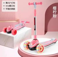 China Anti Rollover Foldable Light Up Scooter 3 Wheel Kick Scooter Fashionable for sale