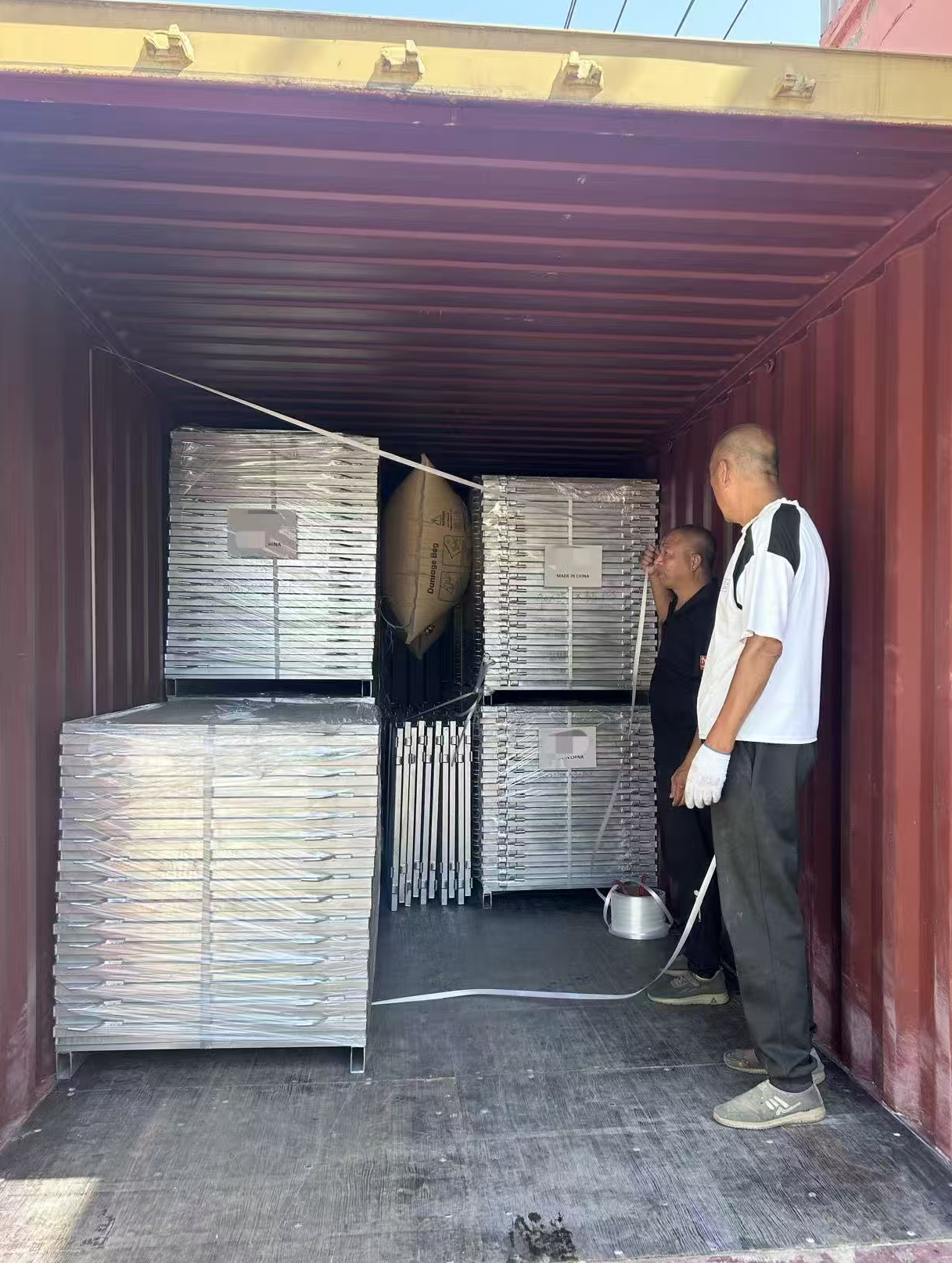 hot dip galvanized wire mesh loadin</p>
            </div>

                        <form name=