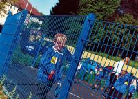 China Galvanised 2D Twin Wire Mesh Fencing 6/5/6 1.8*2.5m Double Loop Garden Fence for sale