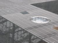 China Q235 Hot Dipped Galvanised Walkway Grating 32*3mm Stair Tread Grating for sale
