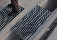 China Customizable Hot Dip Galvanized Steel Walkway Grating For  Drain Cover 30*5mm for sale