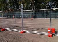 China Temporary crowd control fence Galvanizd Mesh Panel 2.1x2.4m For Big Events for sale