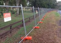 China PVC Coated Farm Fence 1.8x2.4m Temporary Fence Panel for Animal Protection for sale