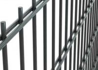 China 50mm X 200mm Mesh Size Double Loop Wire Fence Square Post For Protection for sale