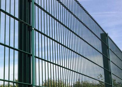 China Low Carbon Steel PVC Coated Twin Wire Fence For Private Residences for sale