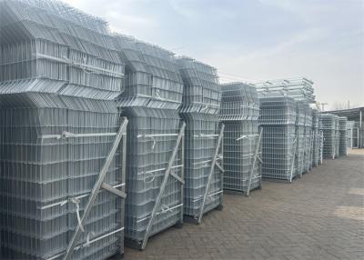 China Triangle Wire Mesh Fence Panel With 50*200mm Mesh Hole For School / Garden for sale