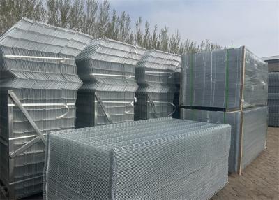 China 3D Curvy Fence 55*200mm Mesh Hole 3.5mm Wire Diameter For Residential Site for sale