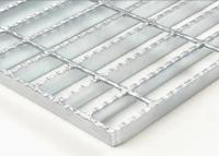 China Durable Steel Walkway Grating Anti Corrosive Non Slip Flooring for sale
